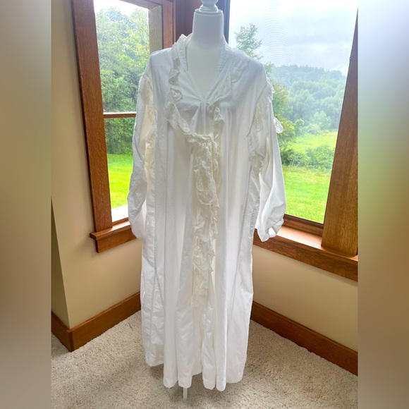 J. Peterman | Intimates & Sleepwear | J Peterman One Of A Kind Vintage ...